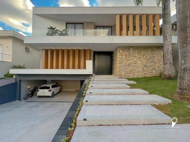 Casa / Sobrado em Condomínio para Venda em Santana de Parnaíba/SP Melville 4 Quartos