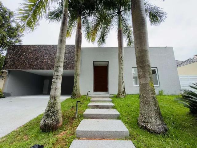 Casa / Sobrado em Condomínio para Venda em Santana de Parnaíba/SP Melville 3 Quartos