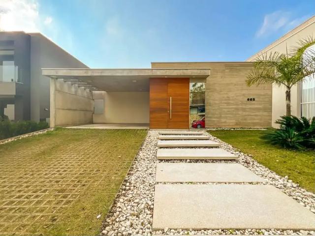 Casa / Sobrado em Condomínio para Venda em Santana de Parnaíba/SP Paiol Velho 4 Quartos