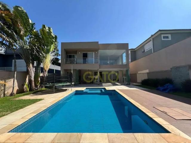 Casa / Sobrado em Condomínio para Venda em Santana de Parnaíba/SP Paiol Velho 4 Quartos