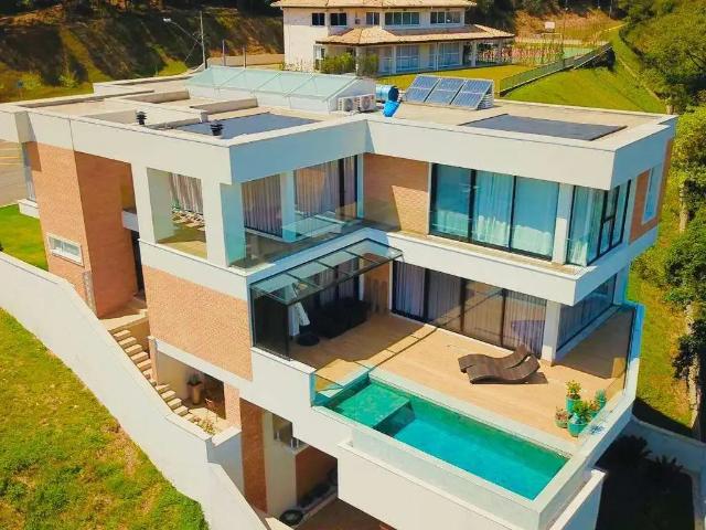 Casa / Sobrado em Condomínio para Venda em Santana de Parnaíba/SP Paiol Velho 4 Quartos