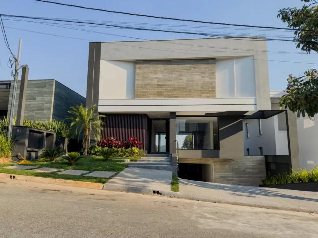 Casa / Sobrado em Condomínio para Venda em Santana de Parnaíba/SP Paiol Velho 4 Quartos