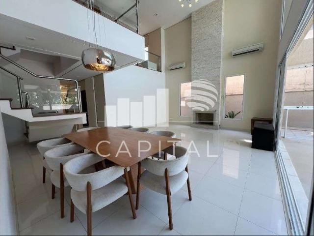 Casa / Sobrado em Condomínio para Venda em Santana de Parnaíba/SP Tamboré 3 Quartos