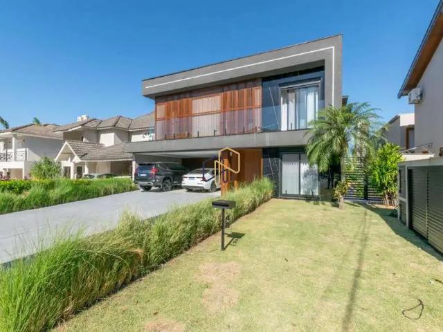 Casa / Sobrado em Condomínio para Venda em Santana de Parnaíba/SP Residencial 18 do Forte 6 Quartos