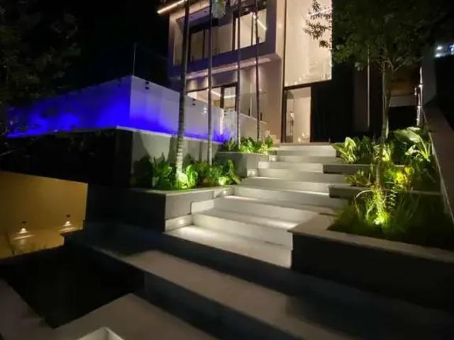 Casa / Sobrado em Condomínio para Venda em Santana de Parnaíba/SP Sítio do Morro 3 Quartos
