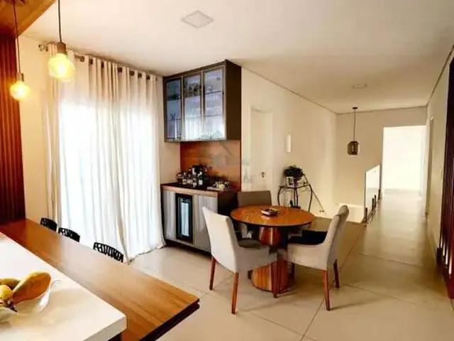 Casa / Sobrado em Condomínio para Venda em Santana de Parnaíba/SP Suru 4 Quartos