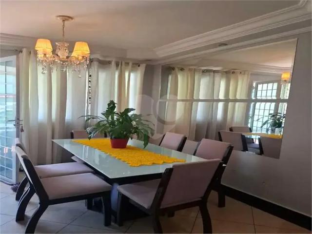 Casa / Sobrado em Condomínio para Venda em Santo André/SP Vila Metalúrgica 3 Quartos