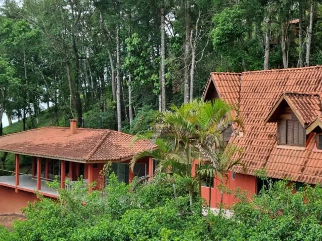 Casa / Sobrado em Condomínio para Venda em Santo Antônio do Pinhal/SP Zona Rural 4 Quartos