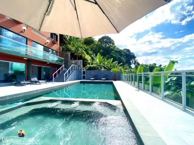 Casa / Sobrado em Condomínio para Venda em Santos/SP Marapé 6 Quartos