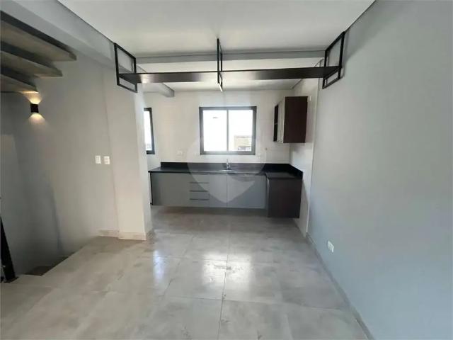 Casa / Sobrado em Condomínio para Venda em Santos/SP Marapé 2 Quartos