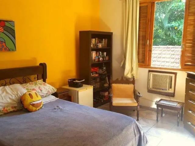 Casa / Sobrado em Condomínio para Venda em Santos/SP Campo Grande 3 Quartos