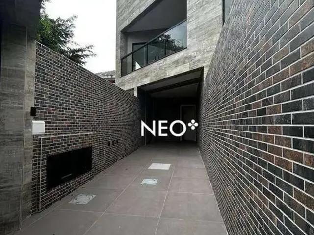 Casa / Sobrado em Condomínio para Venda em Santos/SP Embaré 3 Quartos