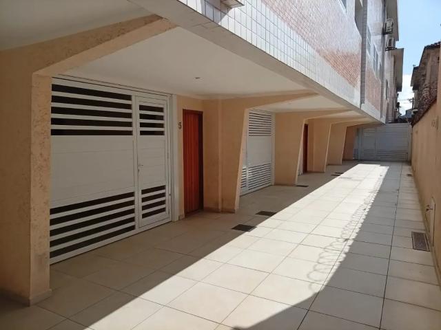 Casa / Sobrado em Condomínio para Venda em Santos/SP Encruzilhada 2 Quartos