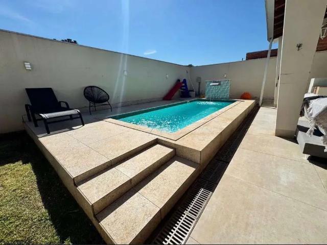 Casa / Sobrado em Condomínio para Venda em Sarandi/PR Centro 3 Quartos