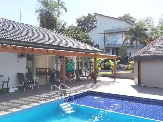 Casa / Sobrado em Condomínio para Venda em Sarandi/PR Parque Alvamar 5 Quartos