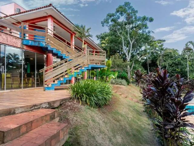 Casa / Sobrado em Condomínio para Venda em Sarandi/PR Parque Alvamar 3 Quartos