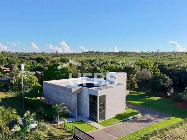 Casa / Sobrado em Condomínio para Venda em Senador Canedo/GO Condomínio Alto da Boa Vista 5 Quartos