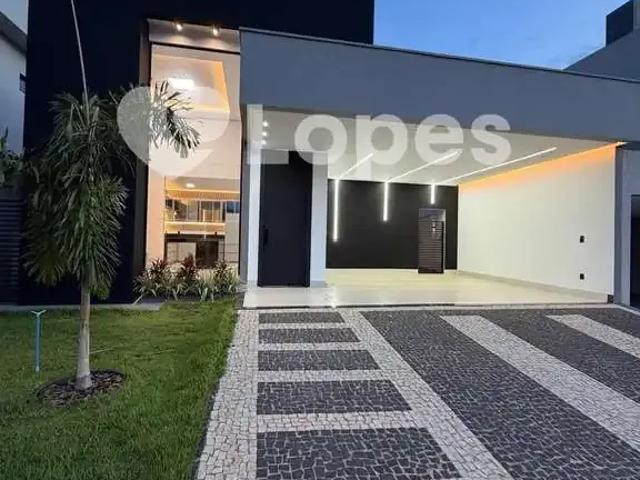 Casa / Sobrado em Condomínio para Venda em Senador Canedo/GO Jardins Bolonha 3 Quartos