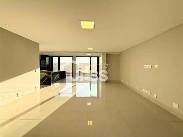 Casa / Sobrado em Condomínio para Venda em Senador Canedo/GO Jardins Capri 4 Quartos