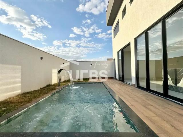 Casa / Sobrado em Condomínio para Venda em Senador Canedo/GO Jardins Capri 4 Quartos