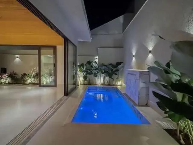 Casa / Sobrado em Condomínio para Venda em Senador Canedo/GO Jardins Capri 4 Quartos