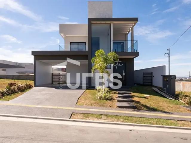 Casa / Sobrado em Condomínio para Venda em Senador Canedo/GO Jardins Nápoles 4 Quartos