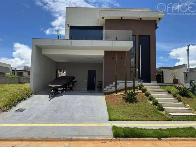 Casa / Sobrado em Condomínio para Venda em Senador Canedo/GO Jardins Porto 3 Quartos