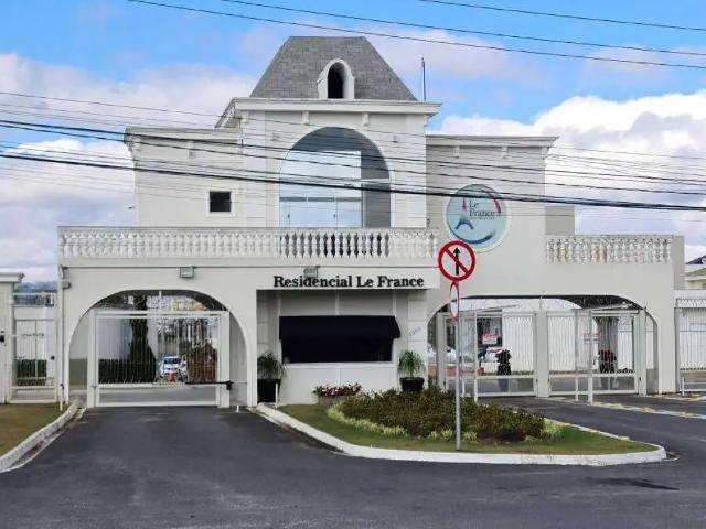 Casa / Sobrado em Condomínio para Venda em Sorocaba/SP Jardim Residencial Le France 3 Quartos