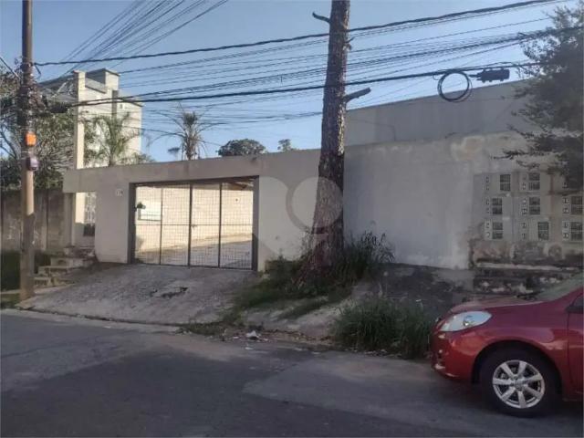 Casa / Sobrado em Condomínio para Venda em Sorocaba/SP Lopes de Oliveira 1 Quartos