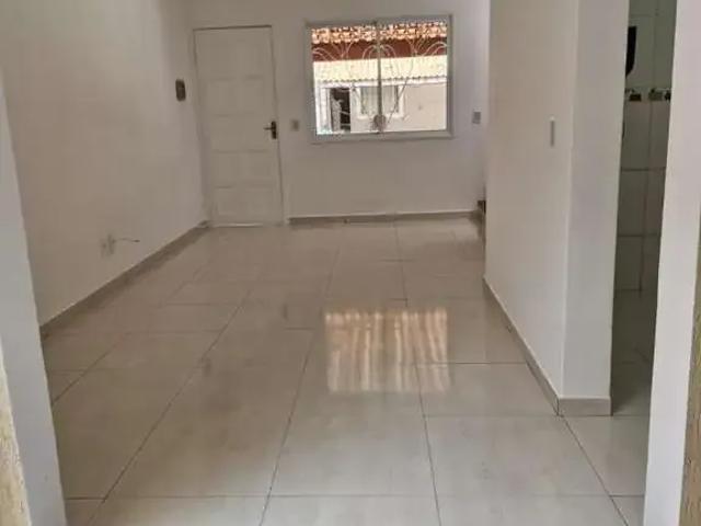 Casa / Sobrado em Condomínio para Venda em Sorocaba/SP Lopes de Oliveira 2 Quartos