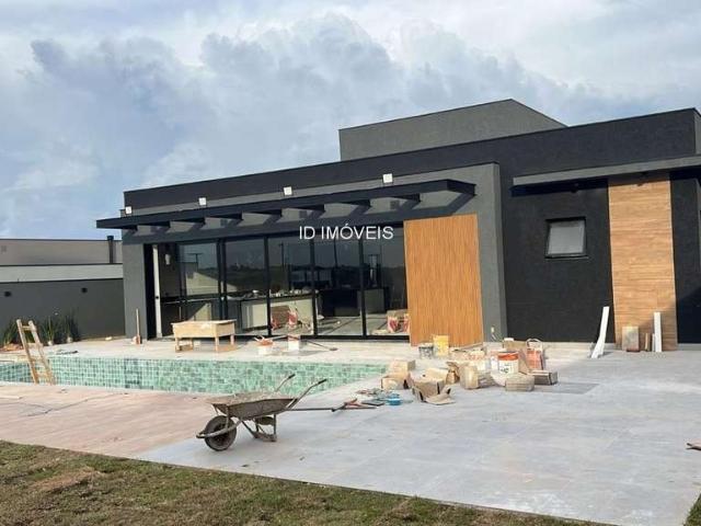 Casa / Sobrado em Condomínio para Venda em Sorocaba/SP Residencial Saint Patrick 4 Quartos