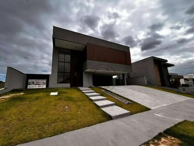 Casa / Sobrado em Condomínio para Venda em Sorocaba/SP Residencial Saint Patrick 4 Quartos