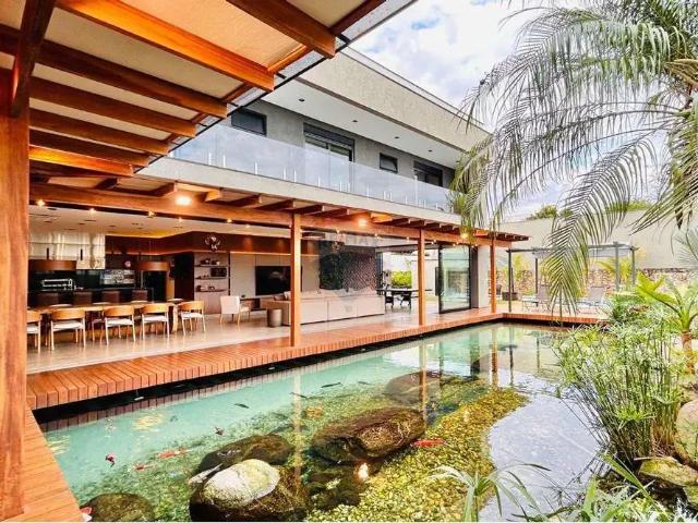 Casa / Sobrado em Condomínio para Venda em Sorocaba/SP Residencial Saint Patrick 5 Quartos