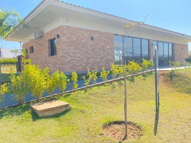 Casa / Sobrado em Condomínio para Venda em Sorocaba/SP Wanel Ville 4 Quartos