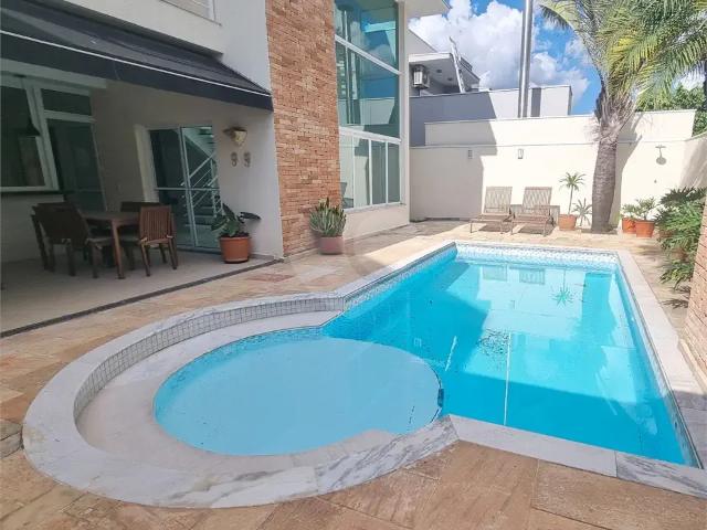 Casa / Sobrado em Condomínio para Venda em Sorocaba/SP Vossoroca 4 Quartos