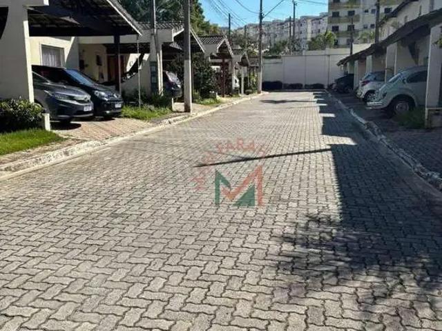 Casa / Sobrado em Condomínio para Venda em Sorocaba/SP Vila Jardini 4 Quartos