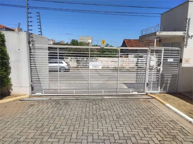 Casa / Sobrado em Condomínio para Venda em Sorocaba/SP Vila Olímpia 3 Quartos