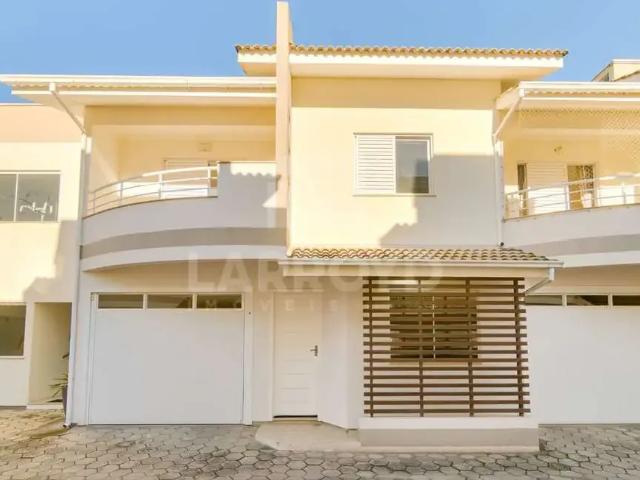 Casa / Sobrado em Condomínio para Venda em Tubarão/SC Revoredo 3 Quartos