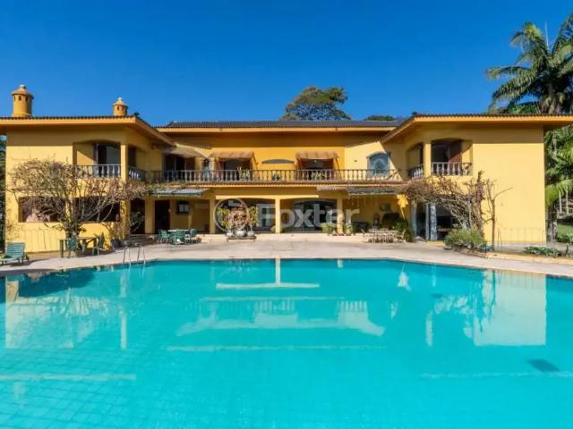 Casa / Sobrado em Condomínio para Venda em Taboão da Serra/SP Condomínio Iolanda 6 Quartos