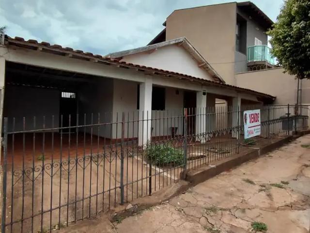 Casa / Sobrado em Condomínio para Venda em Tanabi/SP Centro 3 Quartos