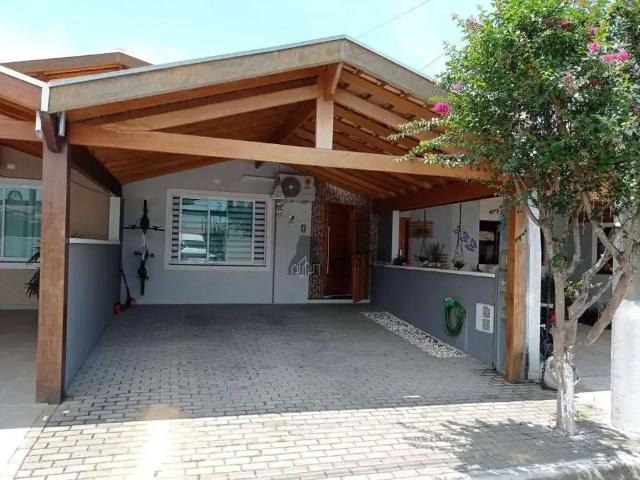 Casa / Sobrado em Condomínio para Venda em Taubaté/SP Vila dos Comerciários 2 3 Quartos