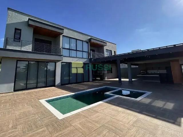Casa / Sobrado em Condomínio para Venda em Taubaté/SP Chácara São Félix 4 Quartos