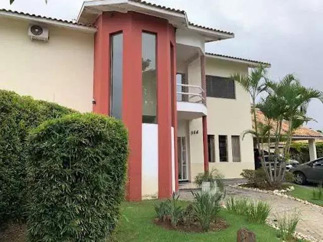 Casa / Sobrado em Condomínio para Venda em Taubaté/SP Condomínio do Taubaté Village 4 Quartos