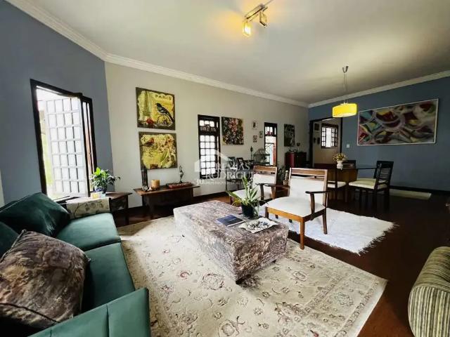 Casa / Sobrado em Condomínio para Venda em Taubaté/SP Condomínio Jardim das Hortências 3 Quartos