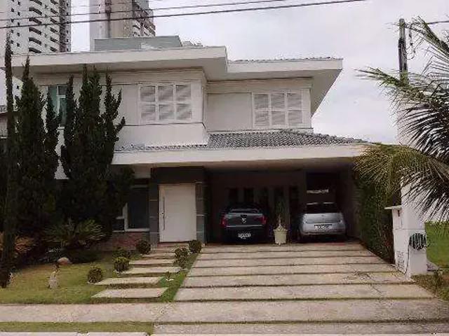 Casa / Sobrado em Condomínio para Venda em Taubaté/SP Esplanada Independência 4 Quartos
