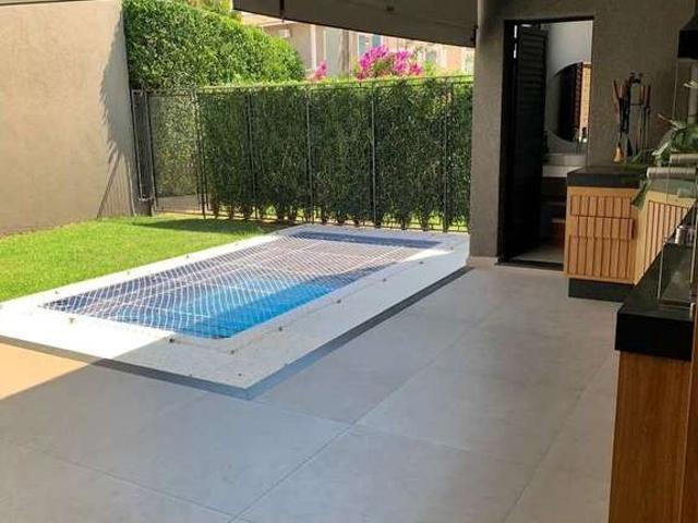 Casa / Sobrado em Condomínio para Venda em Taubaté/SP Esplanada Independência 3 Quartos