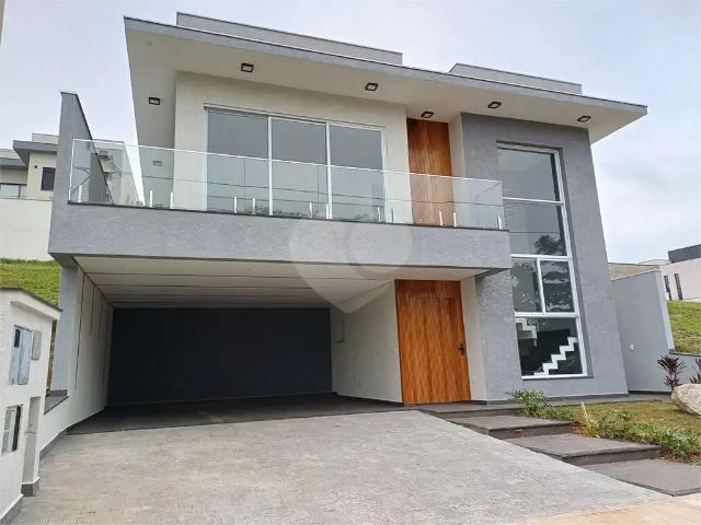 Casa / Sobrado em Condomínio para Venda em Taubaté/SP Itapecerica 3 Quartos
