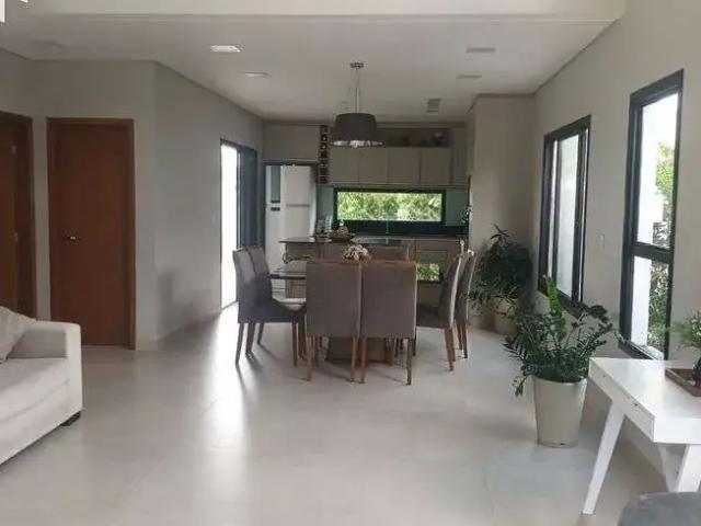 Casa / Sobrado em Condomínio para Venda em Taubaté/SP Piracangaguá 4 Quartos