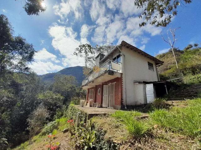 Casa / Sobrado em Condomínio para Venda em Teresópolis/RJ Colônia Alpina 3 Quartos