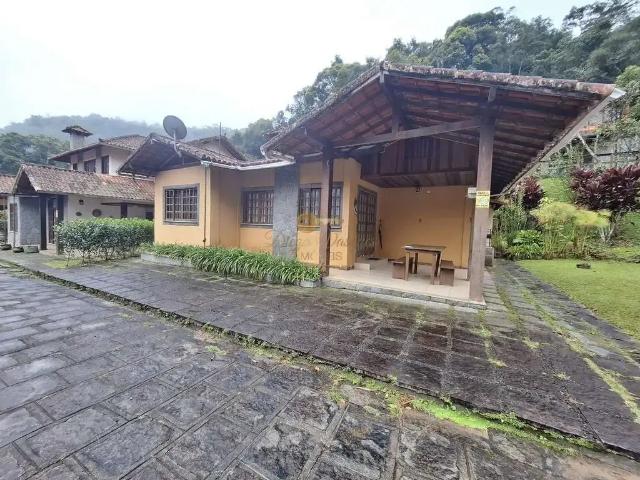 Casa / Sobrado em Condomínio para Venda em Teresópolis/RJ Canoas 3 Quartos